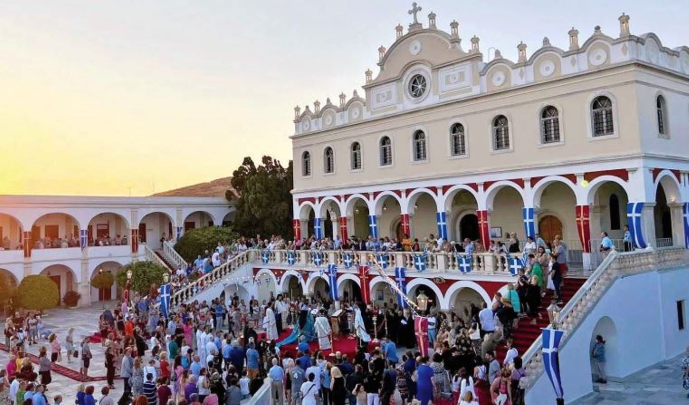Virgin Mary of Tinos: Thousands of faithful gather to venerate the ...