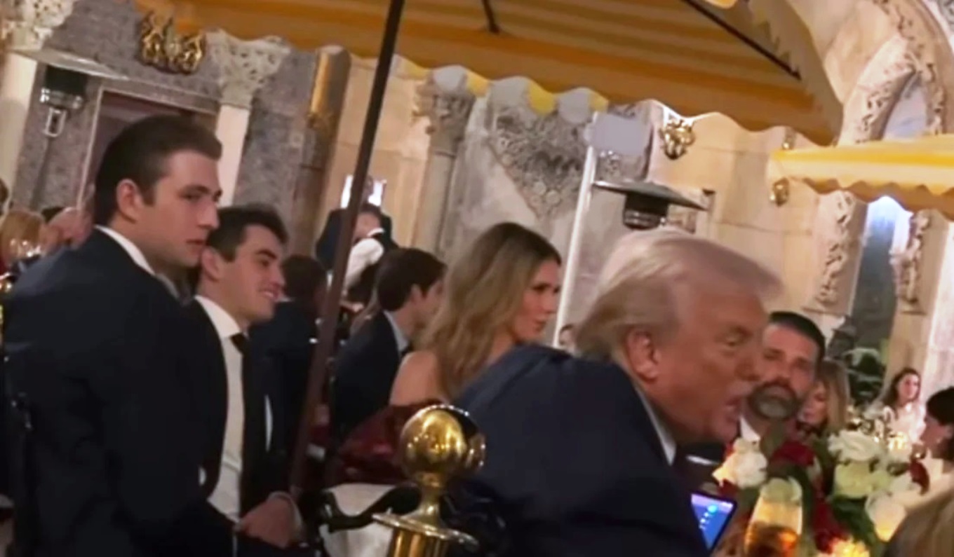 Barron Trump makes rare public appearance at Mar-a-Lago family dinner