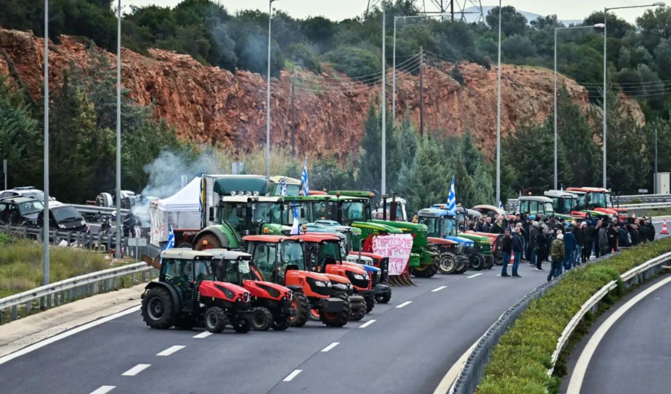 Greek farmers threaten Athens tractor protest over government talks