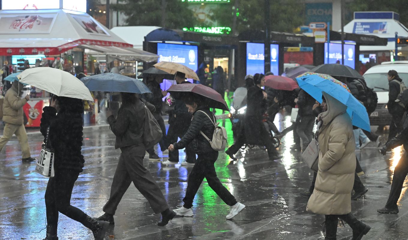 Severe weather alert: Civil Protection issues safety guidelines