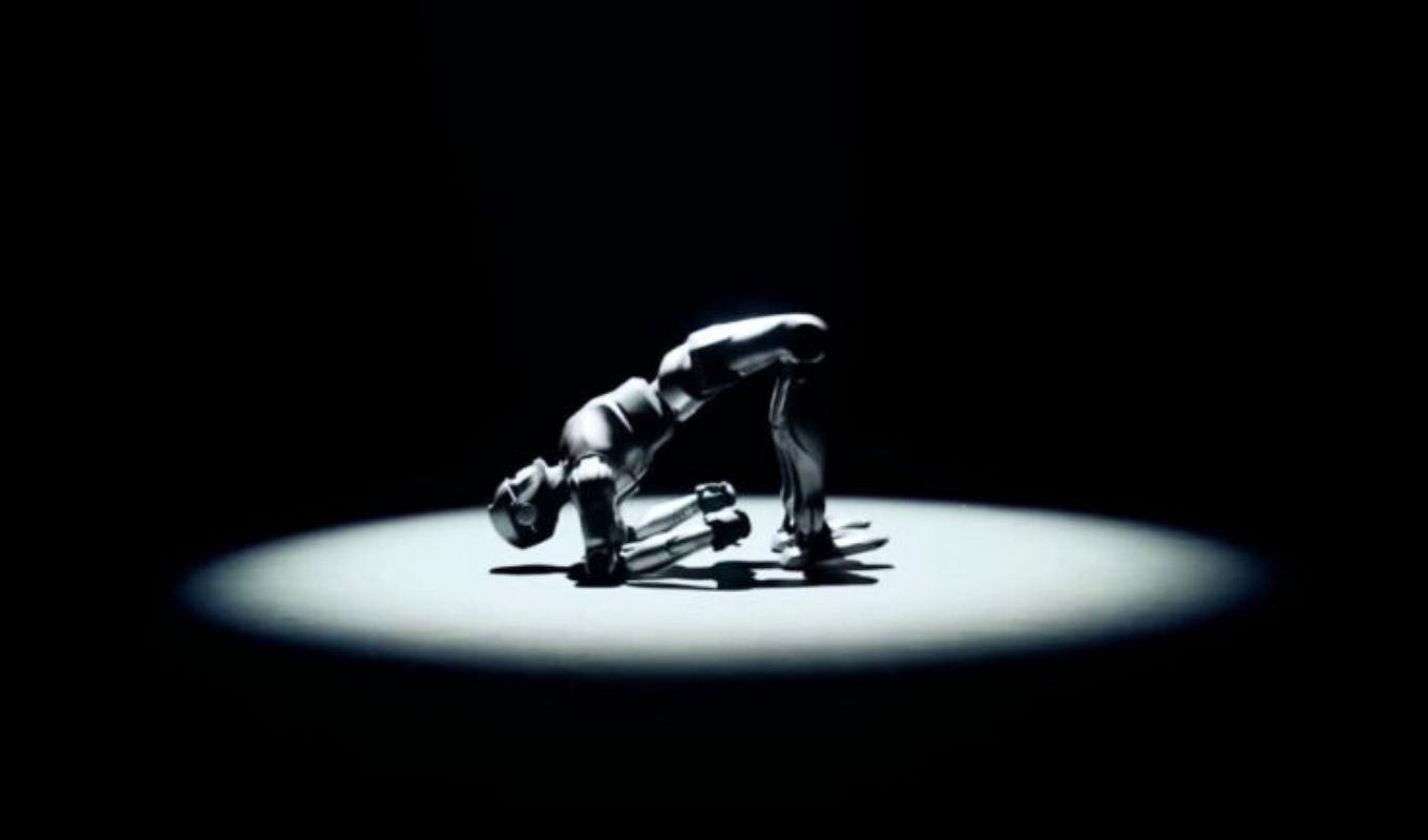 China prepares world's first robotic astronaut - Here's why