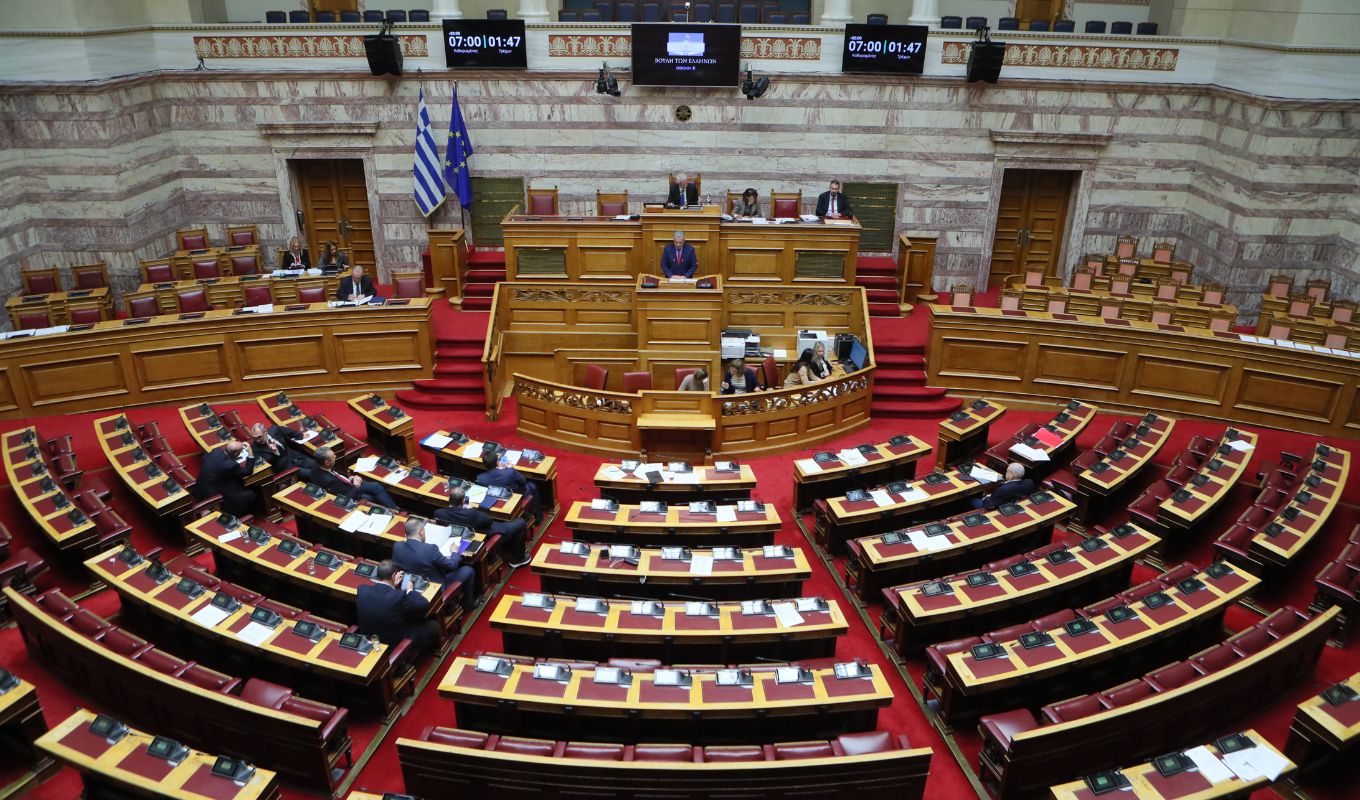 Parapolitika.gr English - Greek Politics & World News